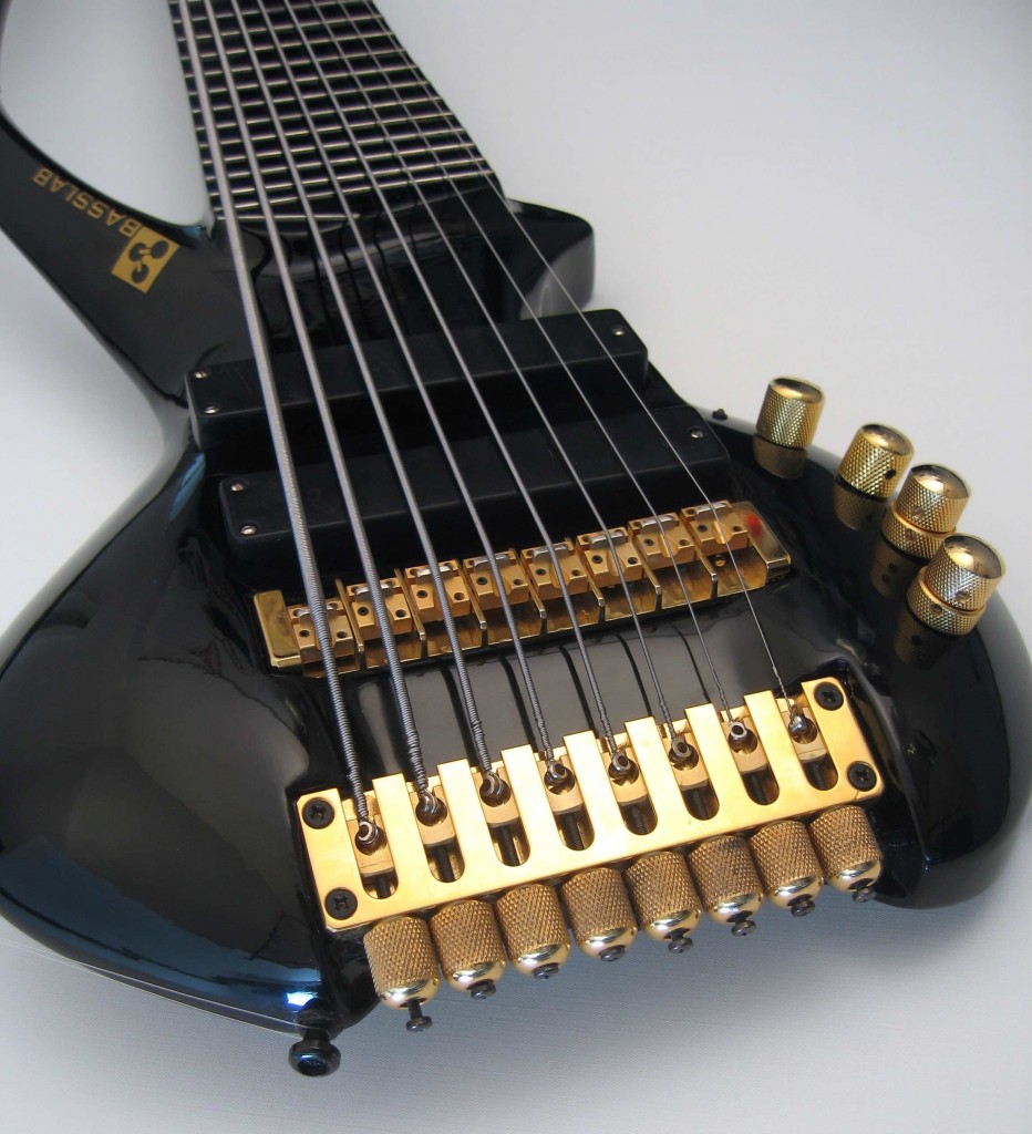 Custom instruments – BassLab – Basses & Guitars